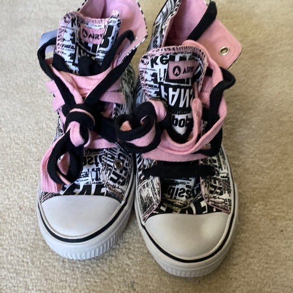 Airwalk | Shoes | Nwt Airwalk Canvas Hi Top Platform Sneakers | Poshmark